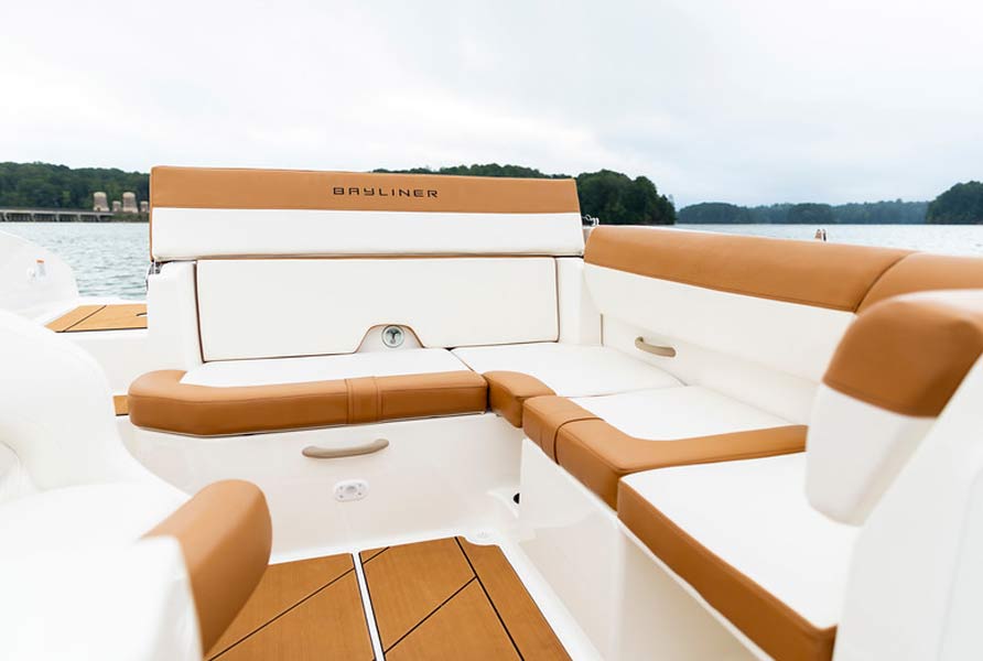 Bayliner DX2000 Deck Boat - Buy A New Bayliner DX2000 Today!