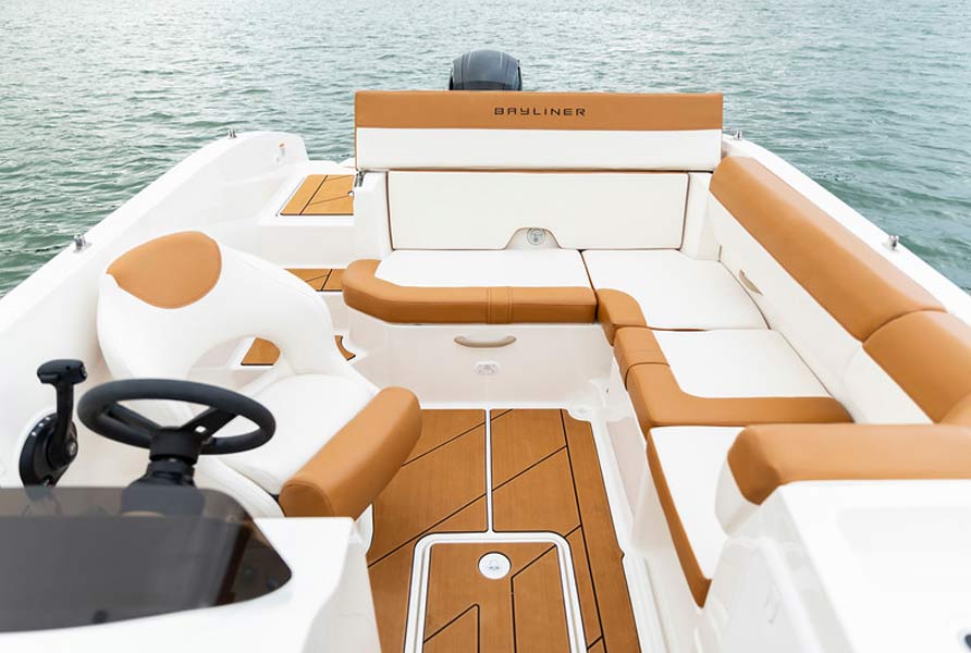 Bayliner DX2000 Deck Boat - Buy A New Bayliner DX2000 Today!