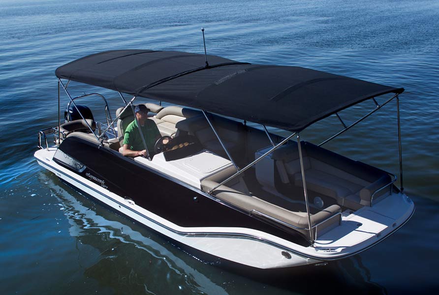 Bayliner Element XR7 Deck Boat - Buy A New Bayliner Element XR7 Today!